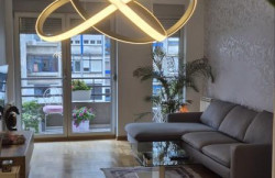 Izdavanje dvosobnog stana 55m² – Crveni Krst, moderno uređen, centralno + garažno mesto
