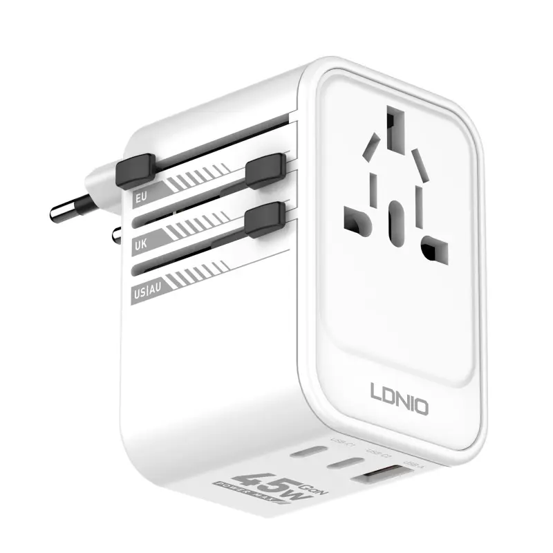 Adapter strujni travel LDNIO Z8 UK/EU/US/AU 1xUSB + 2xUSB-C 45W beli