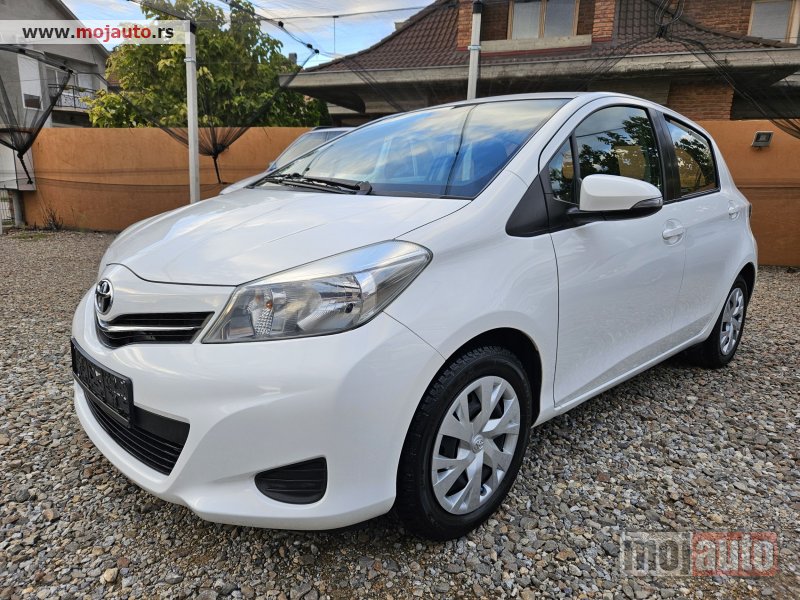 Toyota Yaris 1.0VVTI KAMERA TOOP