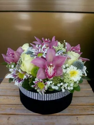 ARANŽMAN SA CVEĆEM BR. 223