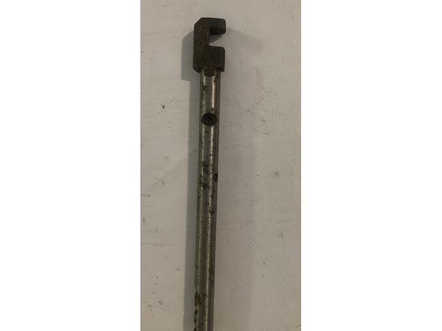 OSOVINA U MENJACU Z-750
