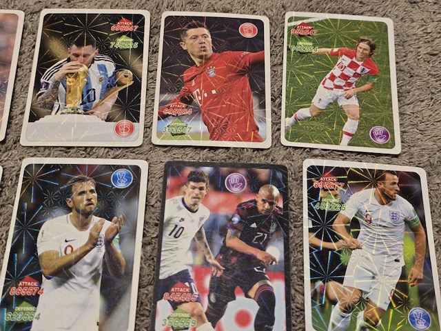 18 kartica World Football Stars Qatar 2022