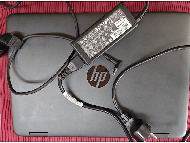 HP ProBook 640 G2 i5-6300U/8GB/512