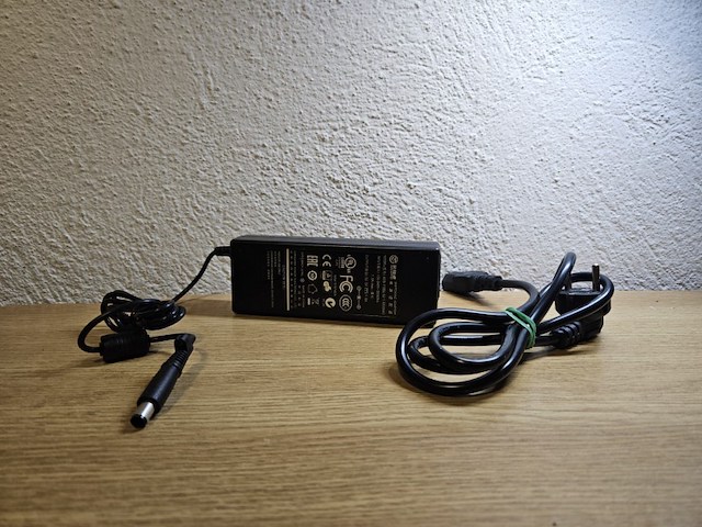 Punjac adapter za elektricni trotinet bicikl 52V 1.8A A
