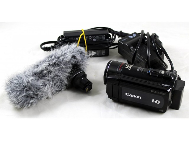 +++ Canon LEGRIA HF200 sa mikrofonom +++