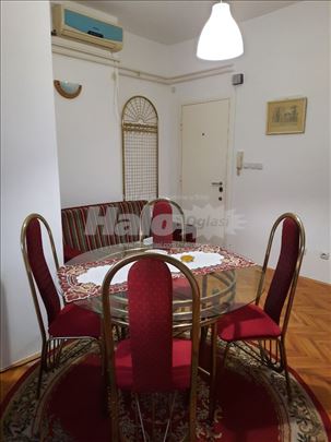 Centar Kneza Miloša kod Poljske ambasade