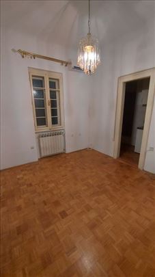 Vračar - Krunska, garsonjera - 24m2, prazna