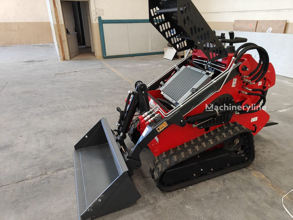Novi Terrax 300 C mini utovarivač guseničar