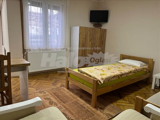 Zrenjanin - garsonjera