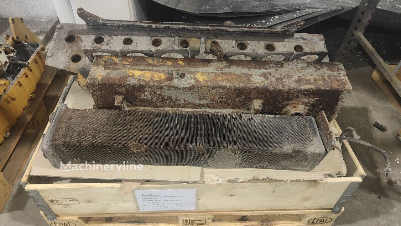 1093622, 1656940 radijator za hlađenje motora za Caterpillar D8R buldožera