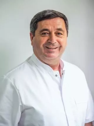 AMPUTACIJA UŠNE ŠKOLJKE