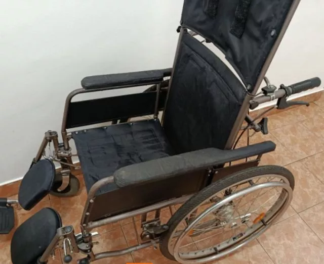 OČUVANA NEUROLOŠKA INVALIDSKA KOLICA