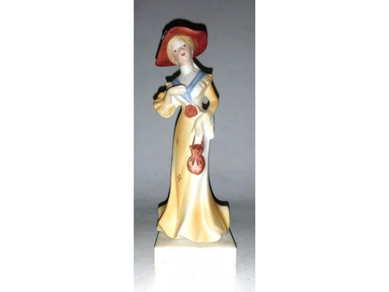 FIGURA - BISKVIT PORCELAN POSTOLJE MERMER 19cm