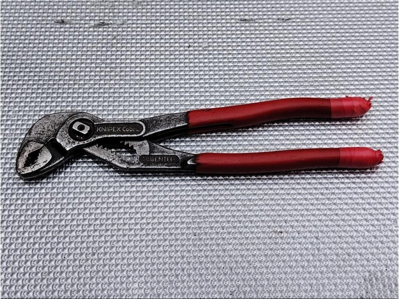 Knipex Cobra stelujuca klesta
