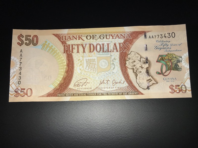 GUYANA 50 DOLARA. UNC.