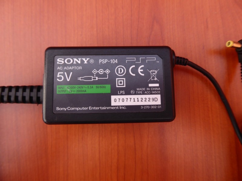 SONY PlayStation Portable PSP-104 punjač napajanje 5V