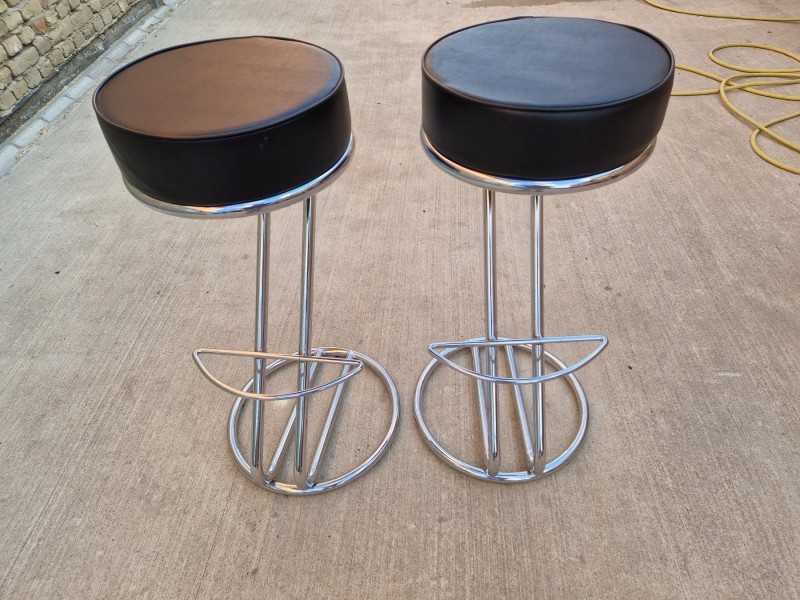 2 Barske Stolive Nove