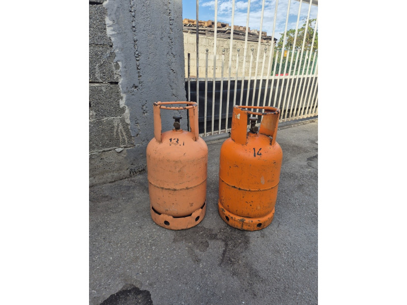 2 plinske boce od 10 kg