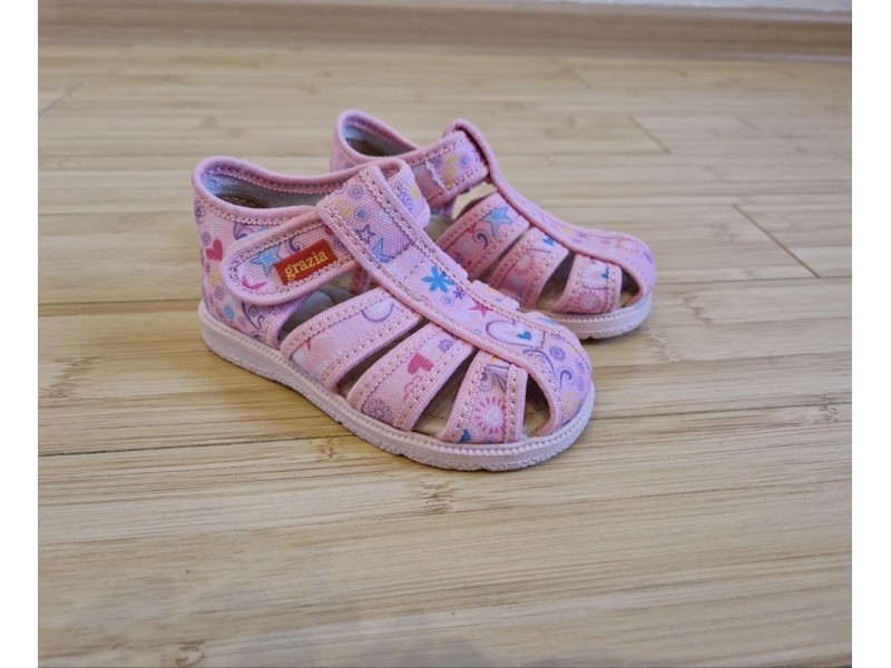 NOVE Grazia patofne