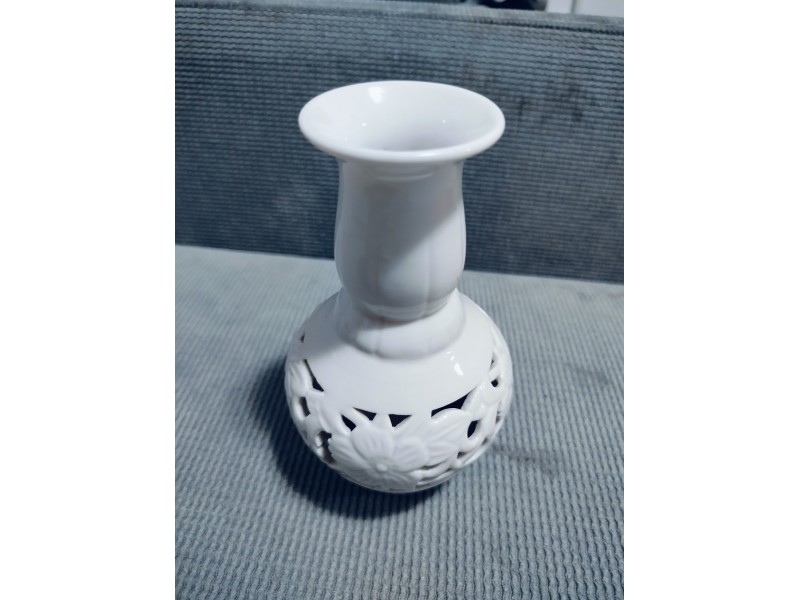 Porcelanska vaza Severna Koreja