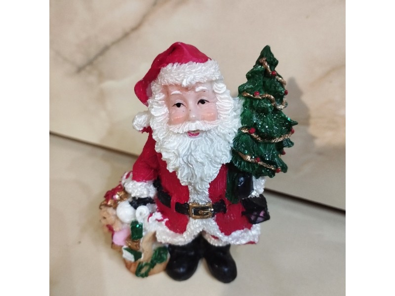 Figura Deda Mraza od resina NOVO