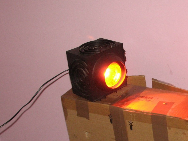 = Lampa sa sijalicom