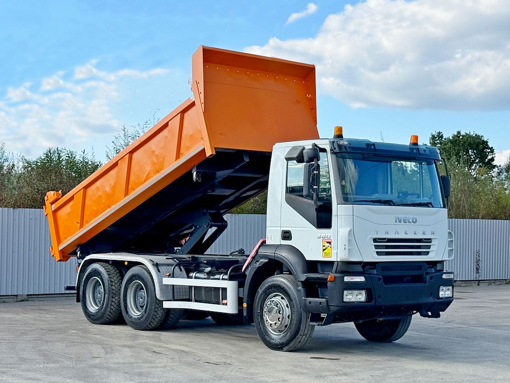 IVECO TRAKKER 380 kiper