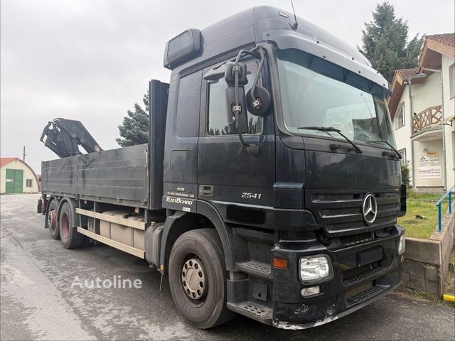Mercedes-Benz Actros 2541 kamion s ravnom platformom