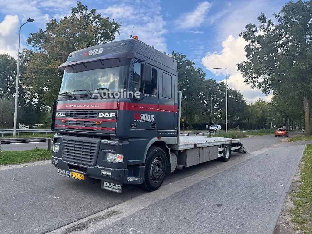 DAF 95.380 Spacecab, Handgeschakeld, oprijbak kamion s ravnom platformom