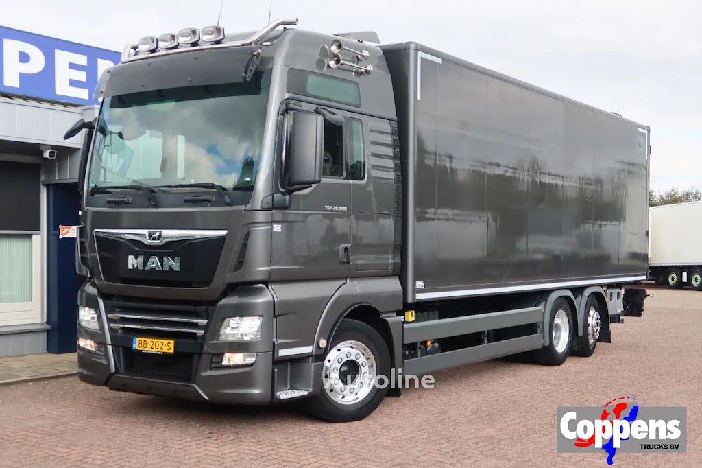 MAN TGX 26.500 6x2 Bak + Klep 3000 KG, FULL AIR SUSPENSION, SKY- LIG kamion furgon