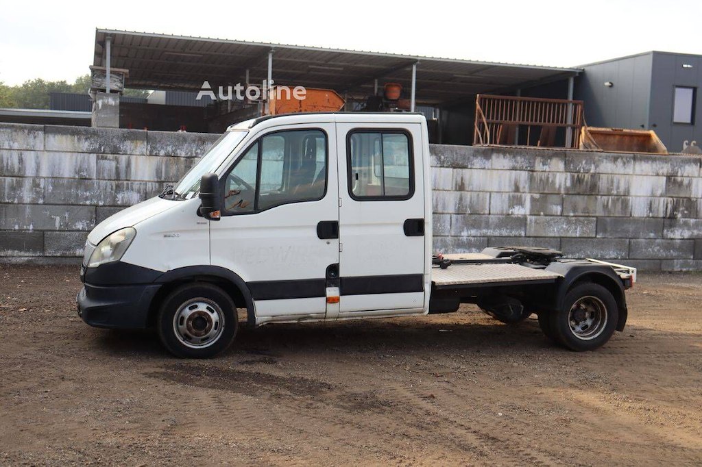 Prodaje se IVECO Daily 35C17 35C17 kamion furgon na aukciji