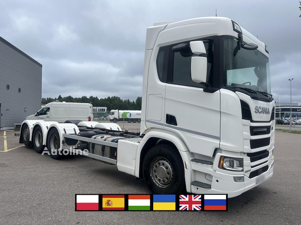 Scania R560 B8x4*4 / Chassis / sleeper cab / Power take-off kamion šasija