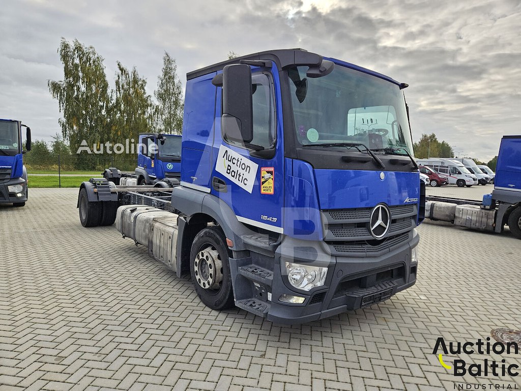 Prodaje se Mercedes-Benz Actros 1843 kamion šasija na aukciji