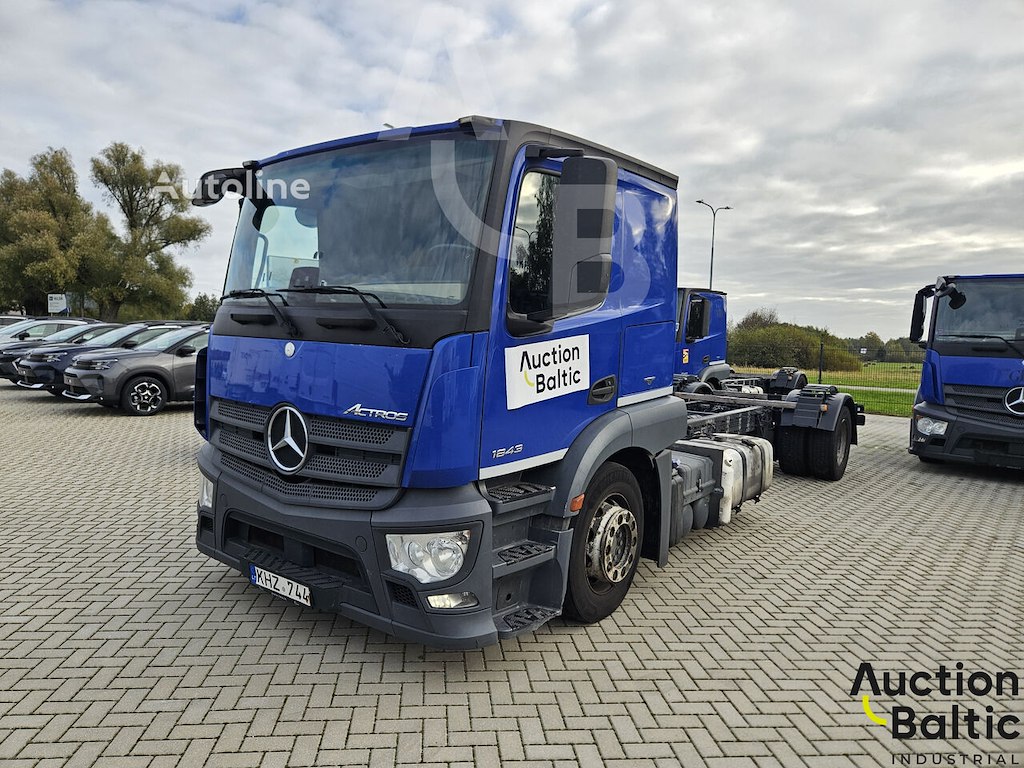 Prodaje se Mercedes-Benz Actros 1843 kamion šasija na aukciji