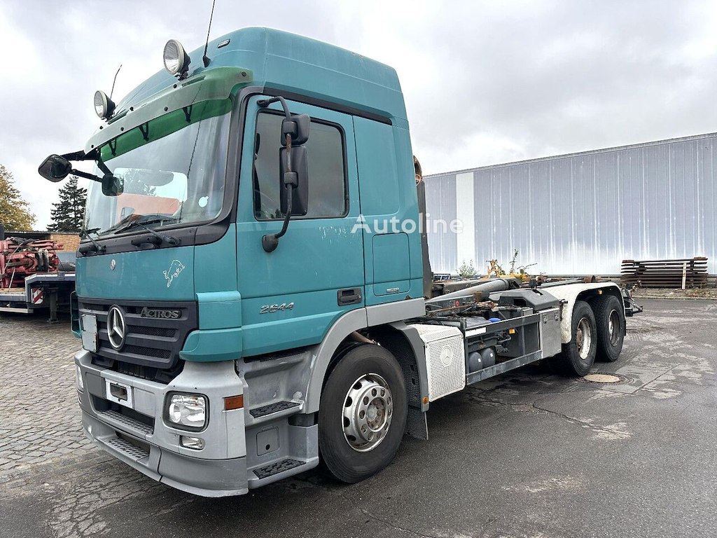 Mercedes-Benz Actros 2544L kamion rol kiper
