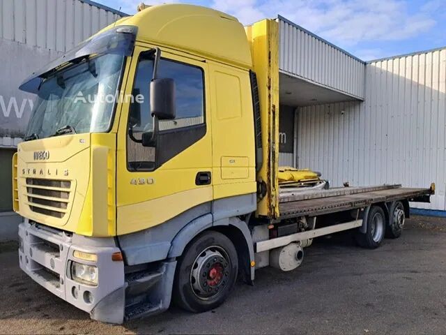 IVECO Stralis 430 , 6x2 , Manual Gearbox , Euro 3 kamion sa klizna zavesa cerada