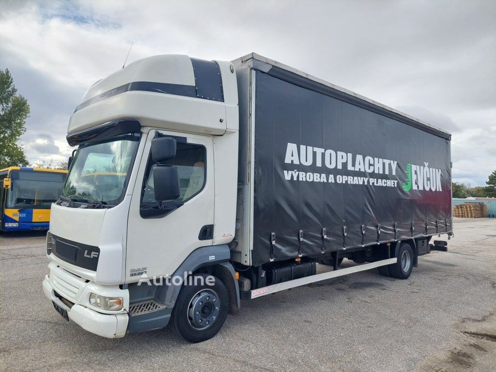 DAF LF 45 220 FA G 12 kamion sa klizna zavesa cerada