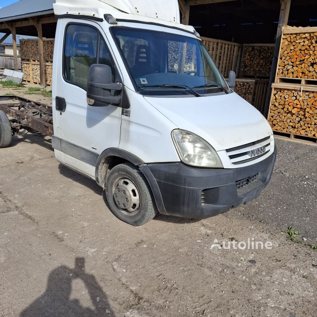 IVECO Daily 35C kamion šasija < 3.5t