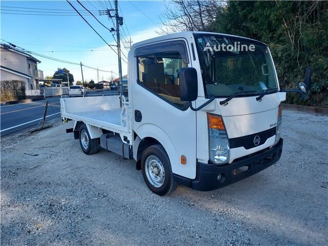 Nissan ATLAS kamion s ravnom platformom < 3.5t