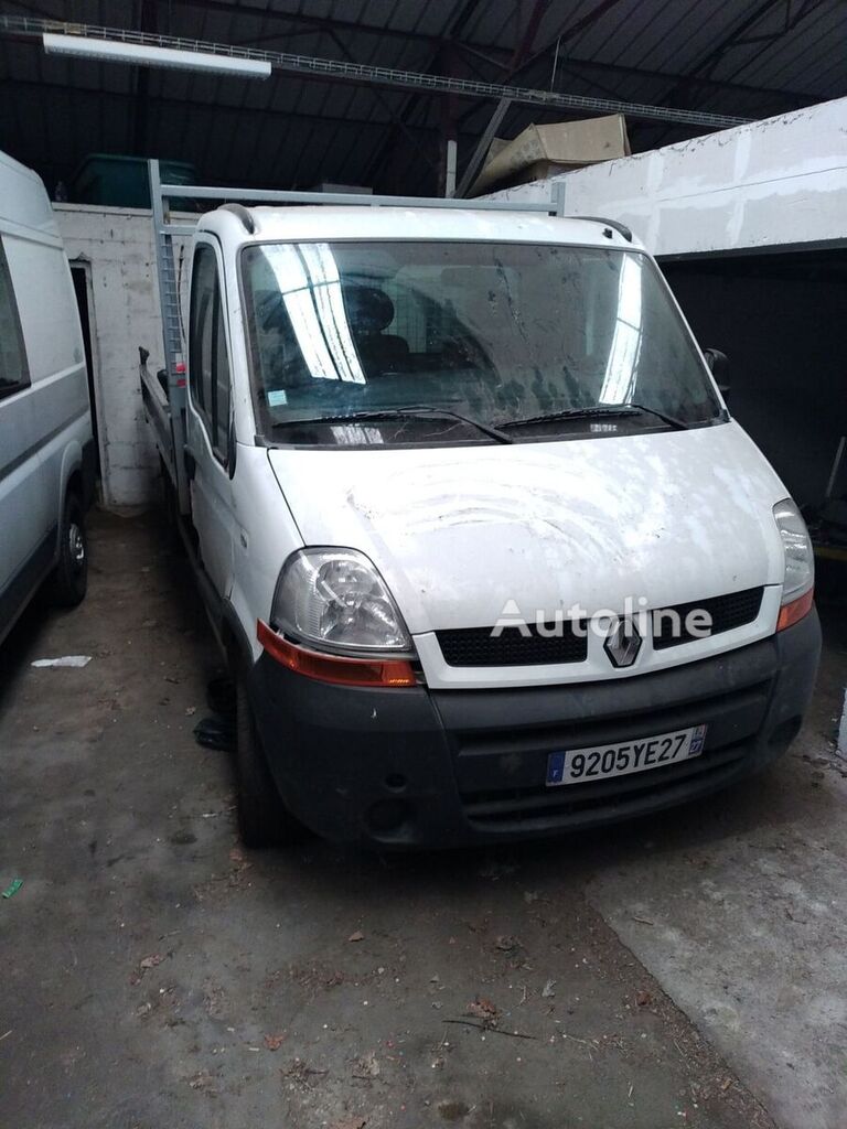 Prodaje se Renault Camion master benne dci 100 etat general degrade pneu avant kamion kiper < 3.5t na aukciji