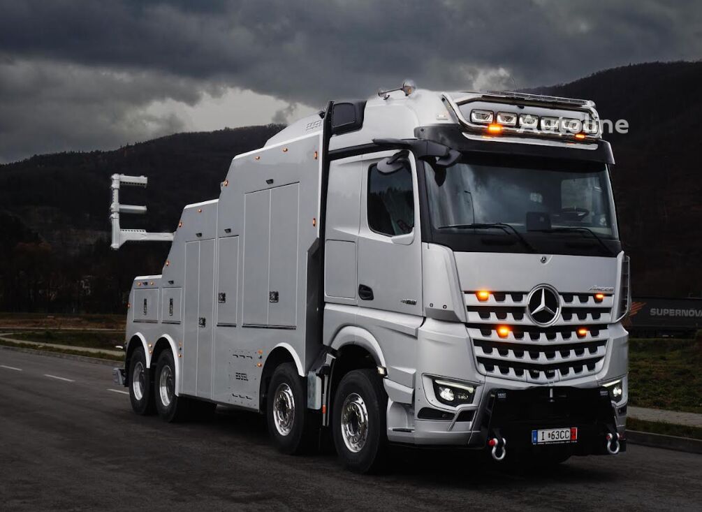 Novi Mercedes-Benz Arocs šlep auto