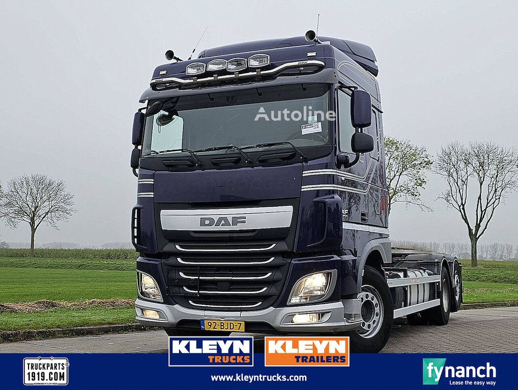 DAF XF 510 6X2 FAN STEERAXLE kamion sa kukom za podizanje tereta