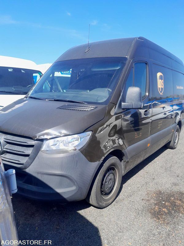 Prodaje se Mercedes-Benz SPRINTER minibus furgon na aukciji