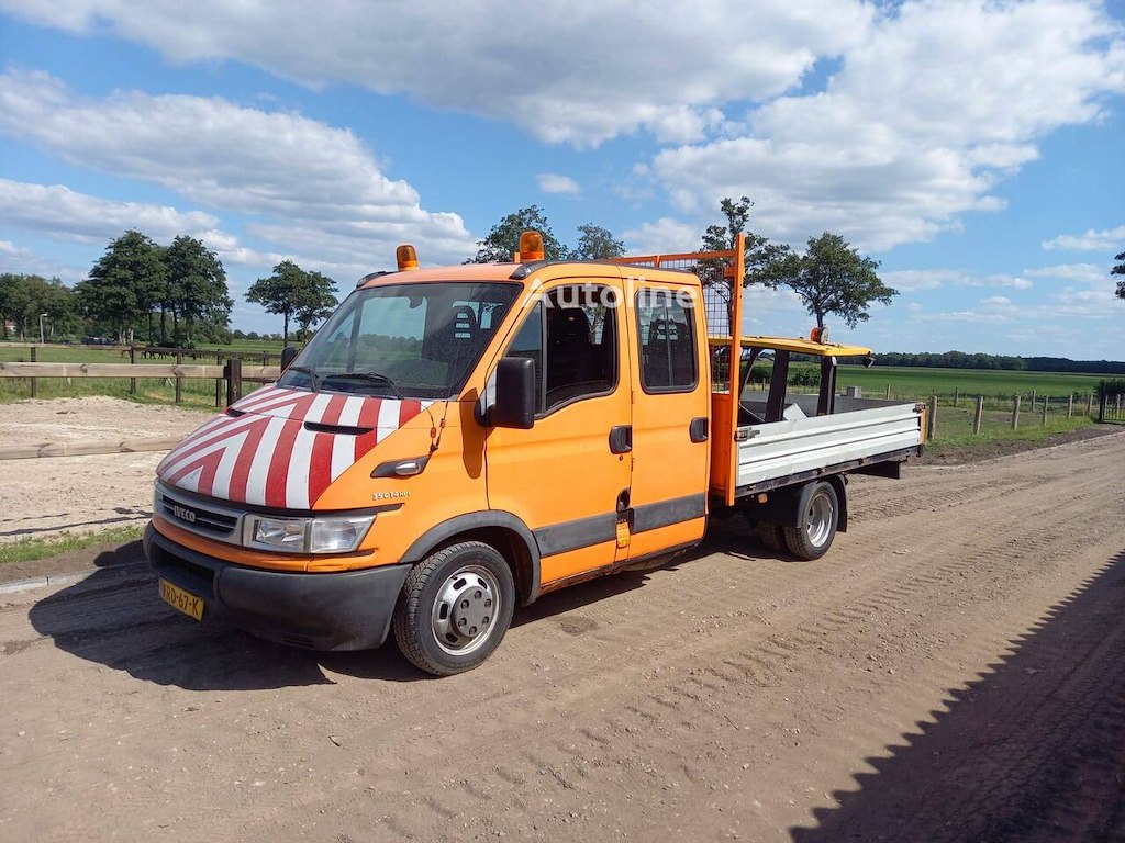 Prodaje se IVECO Daily minibus furgon na aukciji