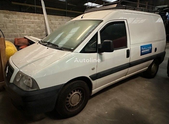 Prodaje se Citroen jumpy diesel annee 2006 192 967 km vendu en letat laki furgon na aukciji