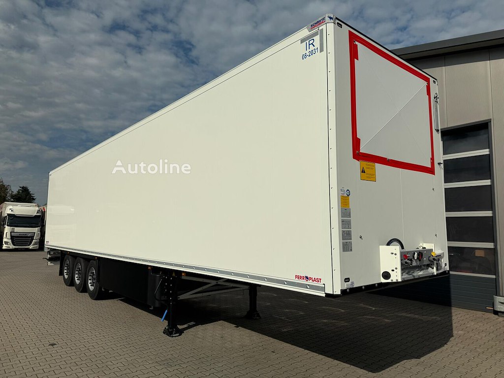Nova Schmitz Cargobull SKO 24 furgon poluprikolica