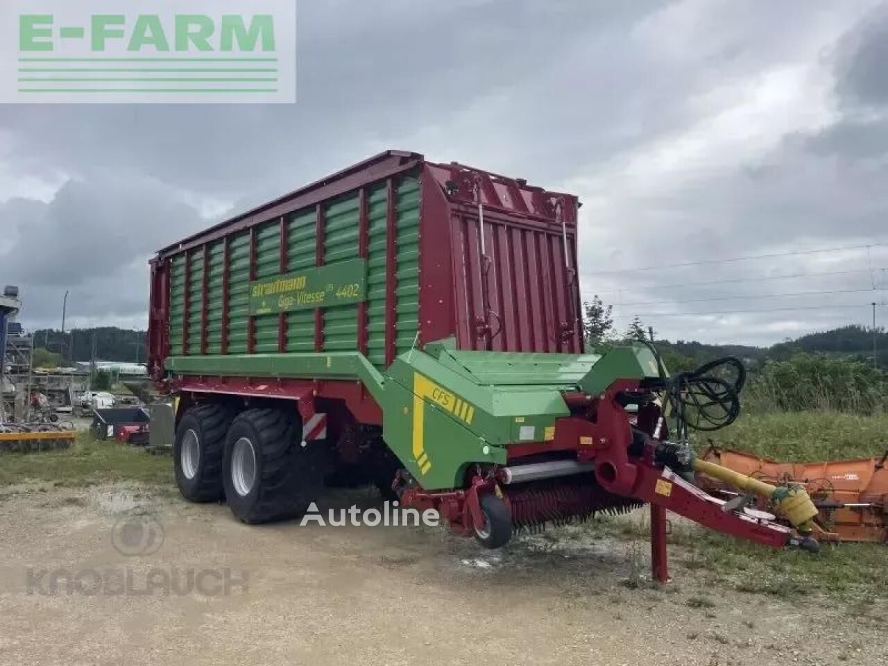 Strautmann giga vitesse cfs 4402 prikolica platforma