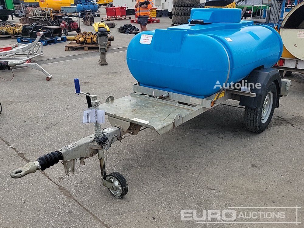 Prodaje se Trailer Engineering prikolicu cisternu za vodu na aukciji