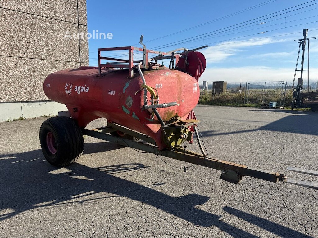 Prodaje se Vannvogn til traktor prikolicu cisternu za vodu na aukciji