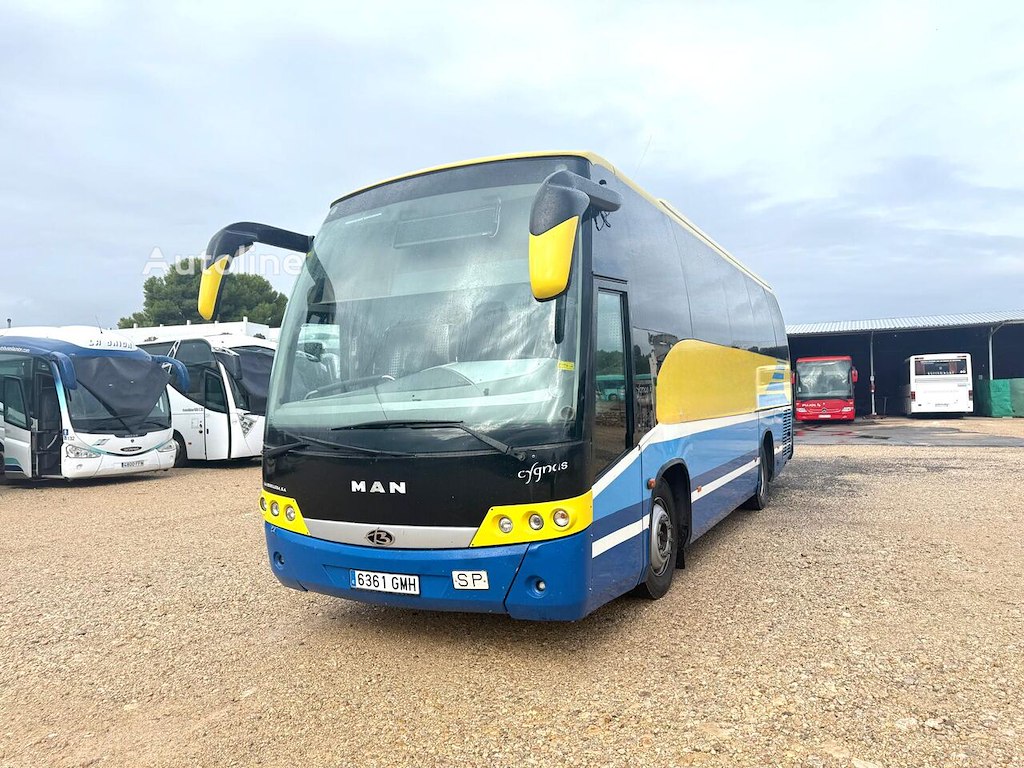 MAN 14.280 HOCL BEULAS +41 PAX MOTOR TRASERO turistički autobus